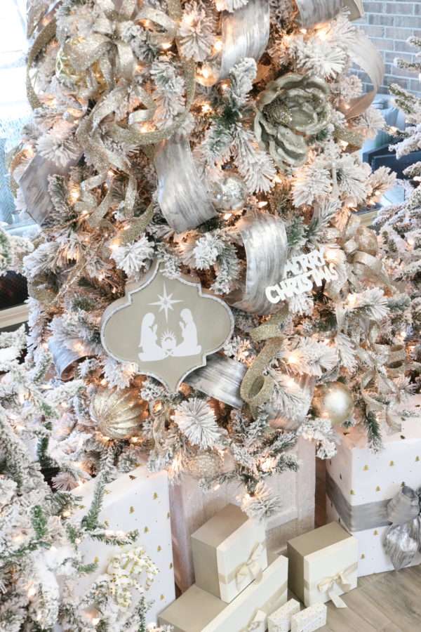How to Decorate Your Christmas Tree Like a Professional