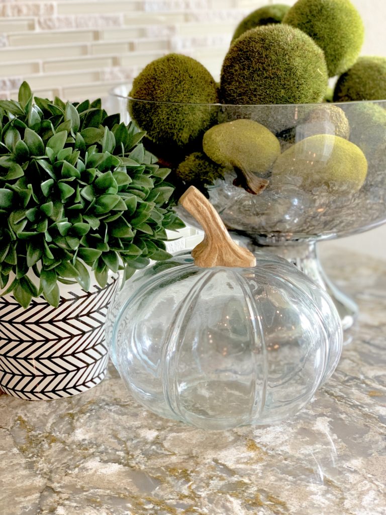 Minimalist Fall Decor That's Budget Friendly – Melissa Roberts Interiors