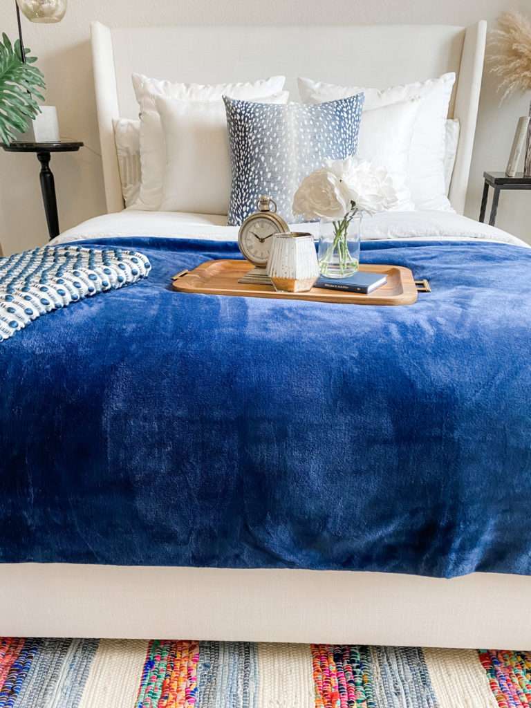 How to Style Your Bed Like a Pro – Melissa Roberts Interiors